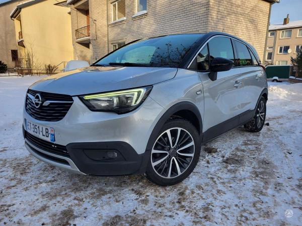 Grey Opel Crossland X 2018 in Utena, with an engine capacity of 1.20 L and mileage of 152 thousand km for 6150 €, photo 8 on AUTOMOTO.COM.LV