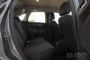 Pelēks Opel Crossland X 2018 Jelgava, ar dzinēja tilpumu 1.20 L un nobraukumu 209 tūkst. km par 8000 €, foto 9 vietnē AUTOMOTO.COM.LV