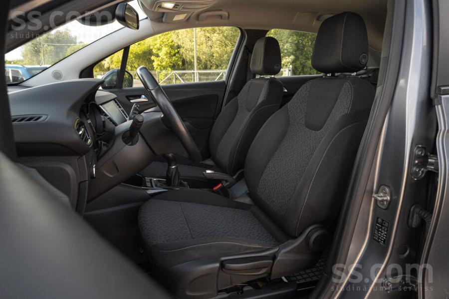 Pelēks Opel Crossland X 2018 Jelgava, ar dzinēja tilpumu 1.20 L un nobraukumu 209 tūkst. km par 8000 €, foto 12 vietnē AUTOMOTO.COM.LV