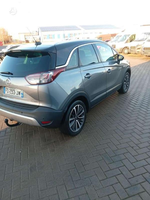 Grey Opel Crossland X 2019 in Taurage, with an engine capacity of 1.20 L and mileage of 125 thousand km for 7200 €, photo 5 on AUTOMOTO.COM.LV