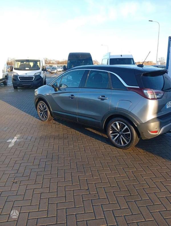Grey Opel Crossland X 2019 in Taurage, with an engine capacity of 1.20 L and mileage of 125 thousand km for 7200 €, photo 8 on AUTOMOTO.COM.LV
