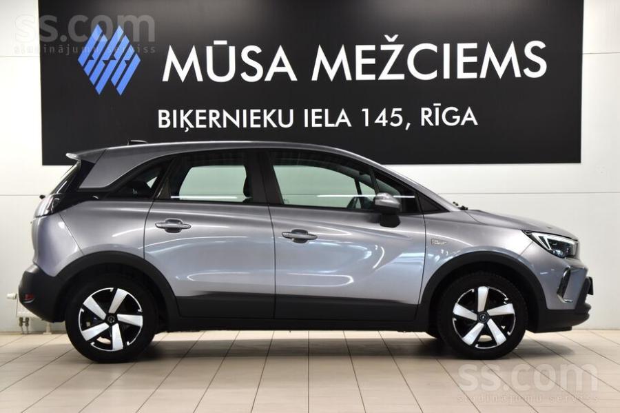 Opel Crossland X 2021 in Riga, with an engine capacity of 1.20 L and mileage of 102 thousand km for 9350 €, photo 5 on AUTOMOTO.COM.LV