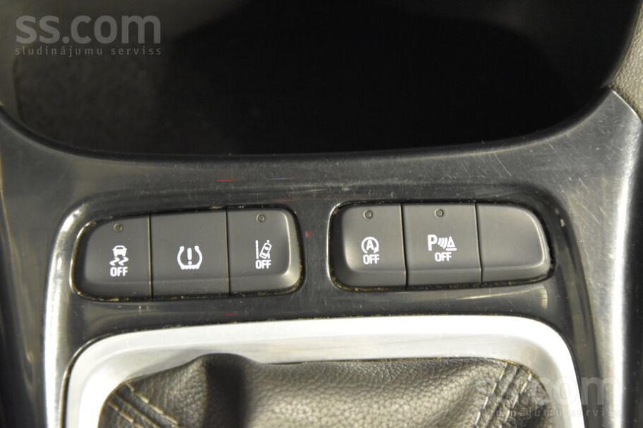 Opel Crossland X 2021 in Riga, with an engine capacity of 1.20 L and mileage of 102 thousand km for 9350 €, photo 24 on AUTOMOTO.COM.LV