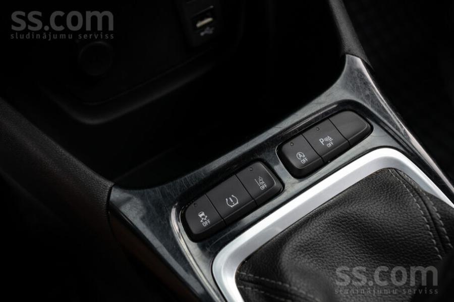 Opel Crossland X 2020 in Jelgava, with an engine capacity of 1.20 L and mileage of 0 thousand km for 8950 €, photo 22 on AUTOMOTO.COM.LV