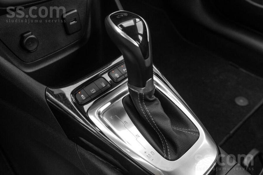 Oranžs Opel Crossland X 2021 Rīga, ar dzinēja tilpumu 1.20 L un nobraukumu 75 tūkst. km par 12490 €, foto 21 vietnē AUTOMOTO.COM.LV