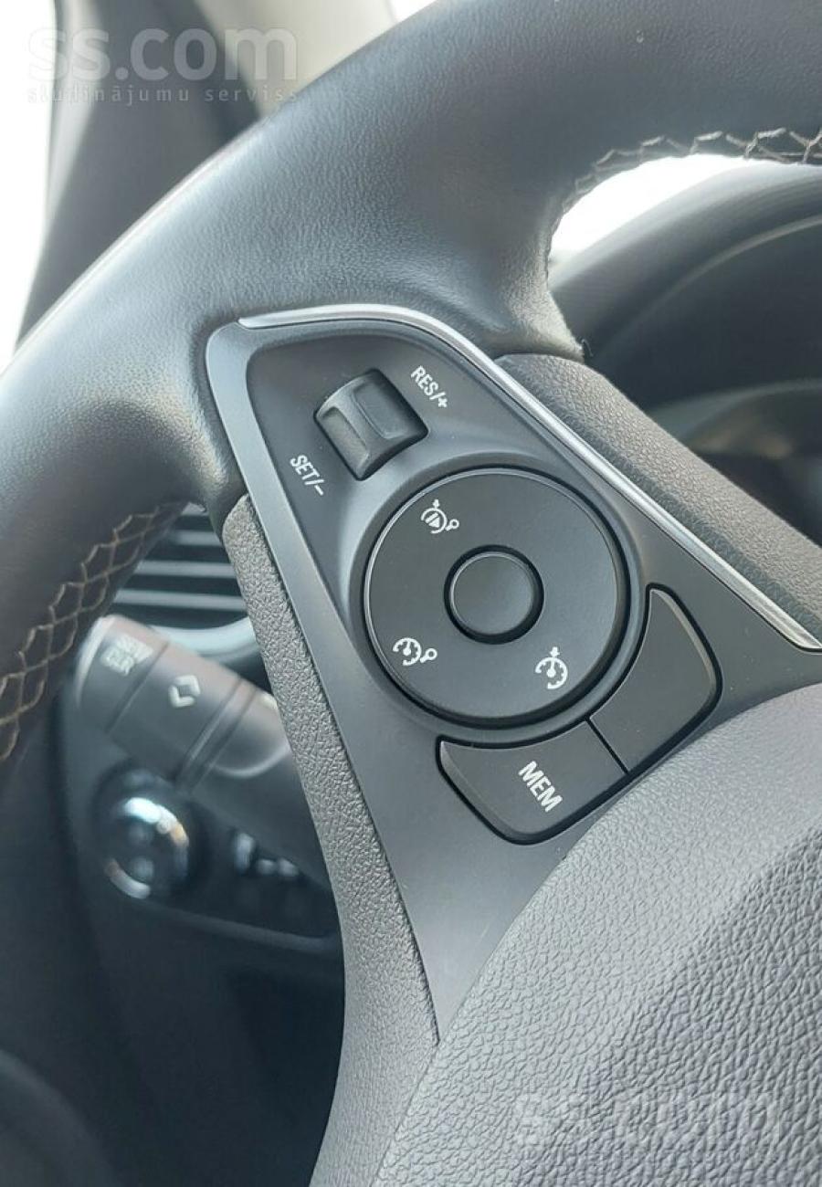 Oranžs Opel Crossland X 2017 Tukums, ar dzinēja tilpumu 1.20 L un nobraukumu 187 tūkst. km par 8490 €, foto 13 vietnē AUTOMOTO.COM.LV