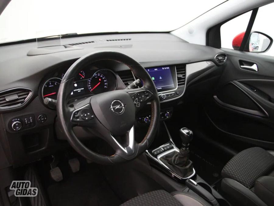 Red Opel Crossland X 2018 in Vilnius, with an engine capacity of 1.20 L and mileage of 105 thousand km for 9099 €, photo 17 on AUTOMOTO.COM.LV