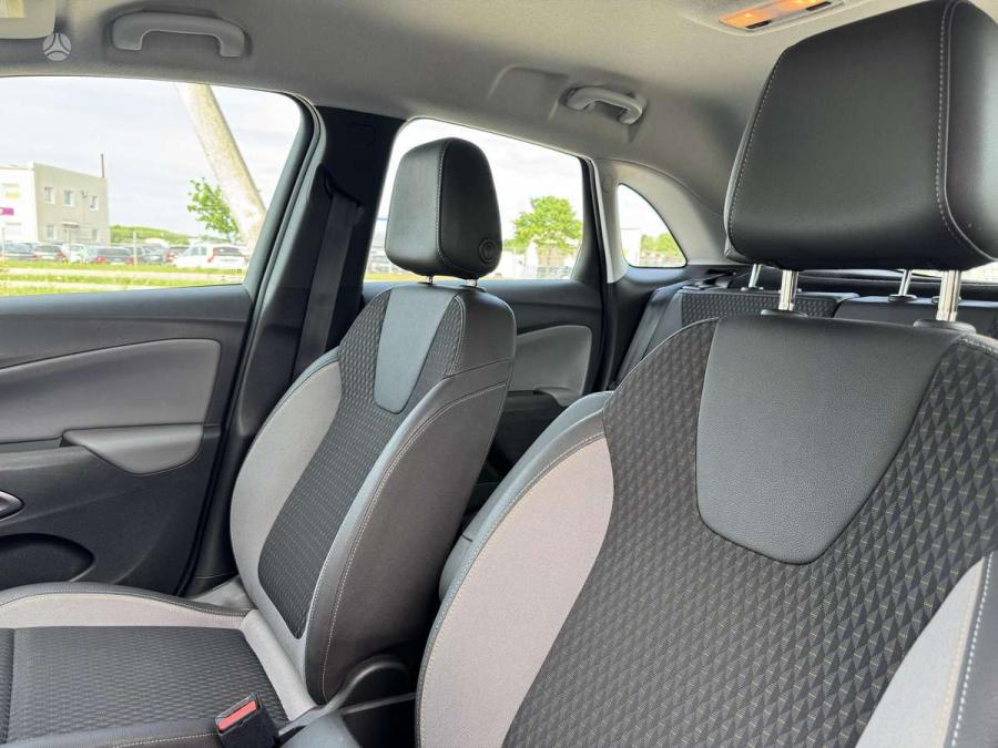 Sarkans Opel Crossland X 2018 Kretinga, ar dzinēja tilpumu 1.20 L un nobraukumu 82 tūkst. km par 7795 €, foto 18 vietnē AUTOMOTO.COM.LV
