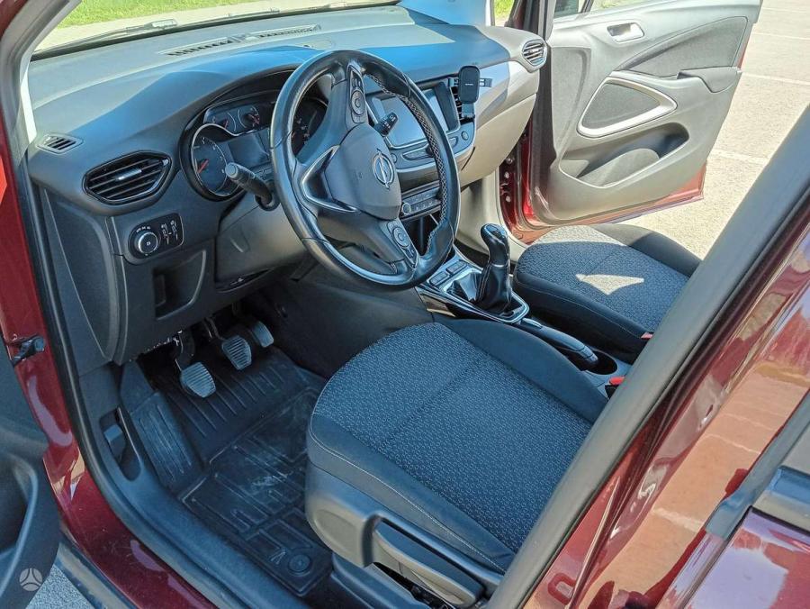Sarkans Opel Crossland X 2018 Kazlų Rūda, ar dzinēja tilpumu 1.20 L un nobraukumu 98 tūkst. km par 9300 €, foto 6 vietnē AUTOMOTO.COM.LV