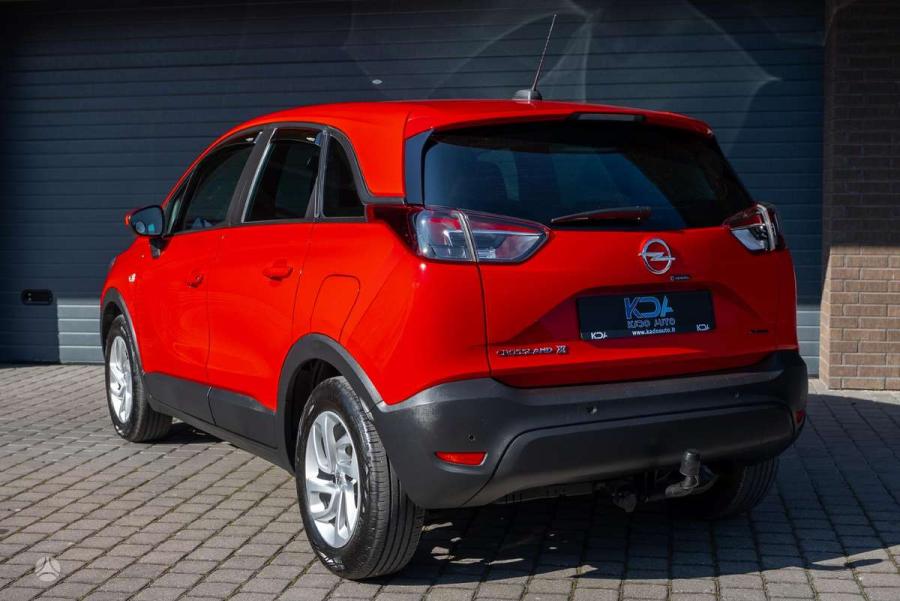 Red Opel Crossland X 2019 in Marijampole, with an engine capacity of 1.50 L and mileage of 179 thousand km for 9750 €, photo 7 on AUTOMOTO.COM.LV