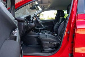 Red Opel Crossland X 2019 in Marijampole, with an engine capacity of 1.50 L and mileage of 179 thousand km for 9750 €, photo 20 on AUTOMOTO.COM.LV