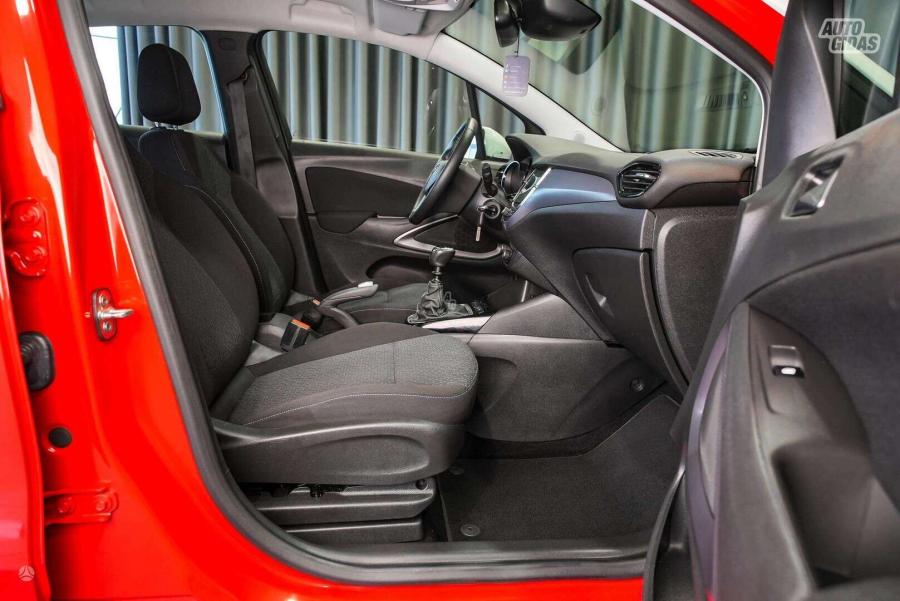 Red Opel Crossland X 2019 in Marijampole, with an engine capacity of 1.20 L and mileage of 105 thousand km for 8950 €, photo 34 on AUTOMOTO.COM.LV