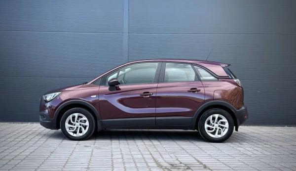 Красный Опель Crossland X 2019 в Рига, объемом двигателя 1.20 л и пробегом 98 тыс. км за 10750 €, фото 2 на AUTOMOTO.COM.LV