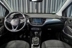 Red Opel Crossland X 2019 in Marijampole, with an engine capacity of 1.20 L and mileage of 105 thousand km for 7950 €, photo 16 on AUTOMOTO.COM.LV