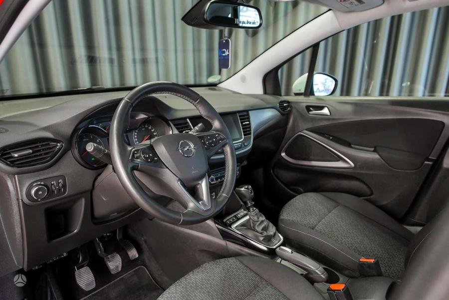 Red Opel Crossland X 2019 in Marijampole, with an engine capacity of 1.20 L and mileage of 105 thousand km for 7950 €, photo 25 on AUTOMOTO.COM.LV