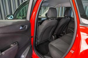 Red Opel Crossland X 2019 in Marijampole, with an engine capacity of 1.20 L and mileage of 105 thousand km for 7950 €, photo 30 on AUTOMOTO.COM.LV