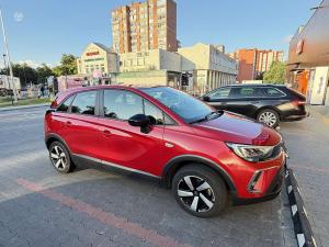 Red Opel Crossland X 2021 in Klaipeda, with an engine capacity of 1.20 L and mileage of 50 thousand km for 11500 €, photo 4 on AUTOMOTO.COM.LV