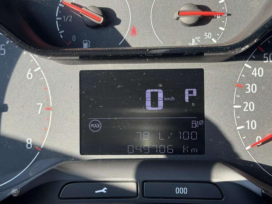 Red Opel Crossland X 2021 in Klaipeda, with an engine capacity of 1.20 L and mileage of 50 thousand km for 11500 €, photo 8 on AUTOMOTO.COM.LV