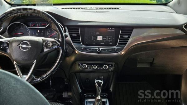 Sarkans Opel Crossland X 2019 Aizkraukle, ar dzinēja tilpumu 1.20 L un nobraukumu 110 tūkst. km par 9500 €, foto 10 vietnē AUTOMOTO.COM.LV