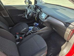 Красный Опель Crossland X 2019 в Таураге, объемом двигателя 1.20 л и пробегом 160 тыс. км за 6100 €, фото 9 на AUTOMOTO.COM.LV