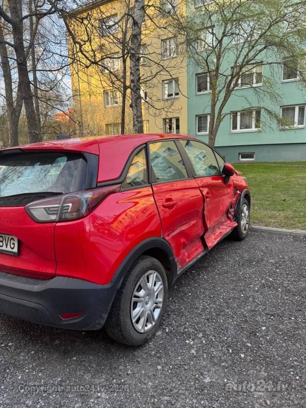 Opel Crossland X 2017 in Tallinn, with an engine capacity of 1.20 L and mileage of 60 thousand km for 3000 €, photo 3 on AUTOMOTO.COM.LV