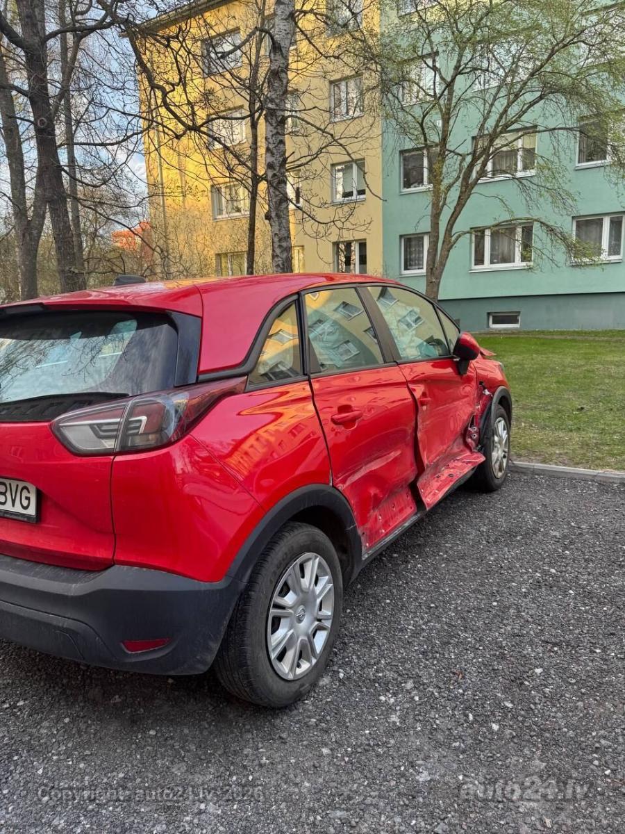 Опель Crossland X 2017 в Таллин, объемом двигателя 1.20 л и пробегом 60 тыс. км за 3000 €, фото 4 на AUTOMOTO.COM.LV