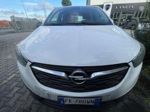Balts Opel Crossland X 2017 Šauļi, ar dzinēja tilpumu 1.56 L un nobraukumu 190 tūkst. km par 6650 €, foto 2 vietnē AUTOMOTO.COM.LV