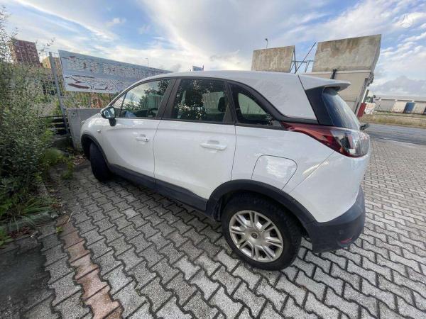 Balts Opel Crossland X 2017 Šauļi, ar dzinēja tilpumu 1.56 L un nobraukumu 190 tūkst. km par 6650 €, foto 4 vietnē AUTOMOTO.COM.LV