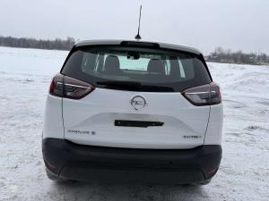 White Opel Crossland X 2017 in Siauliai, with an engine capacity of 1.56 L and mileage of 190 thousand km for 6850 €, photo 4 on AUTOMOTO.COM.LV