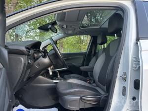 Белый Опель Crossland X 2017 в Цесис, объемом двигателя 1.20 л и пробегом 0 тыс. км за 10700 €, фото 15 на AUTOMOTO.COM.LV
