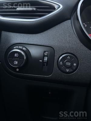 Белый Опель Crossland X 2017 в Цесис, объемом двигателя 1.20 л и пробегом 0 тыс. км за 10700 €, фото 19 на AUTOMOTO.COM.LV