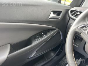 Balts Opel Crossland X 2017 Cēsis, ar dzinēja tilpumu 1.20 L un nobraukumu 0 tūkst. km par 8900 €, foto 14 vietnē AUTOMOTO.COM.LV