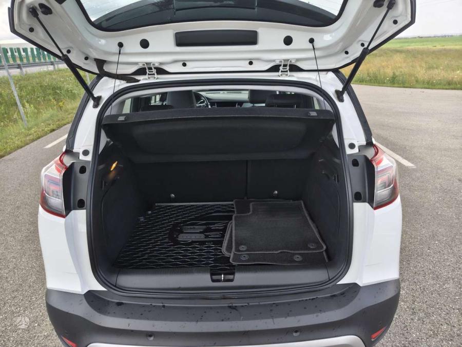 Balts Opel Crossland X 2017 Kauņa, ar dzinēja tilpumu 1.20 L un nobraukumu 72 tūkst. km par 7900 €, foto 14 vietnē AUTOMOTO.COM.LV