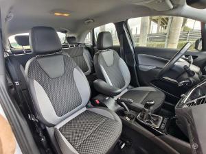 Balts Opel Crossland X 2017 Kauņa, ar dzinēja tilpumu 1.20 L un nobraukumu 72 tūkst. km par 7900 €, foto 17 vietnē AUTOMOTO.COM.LV