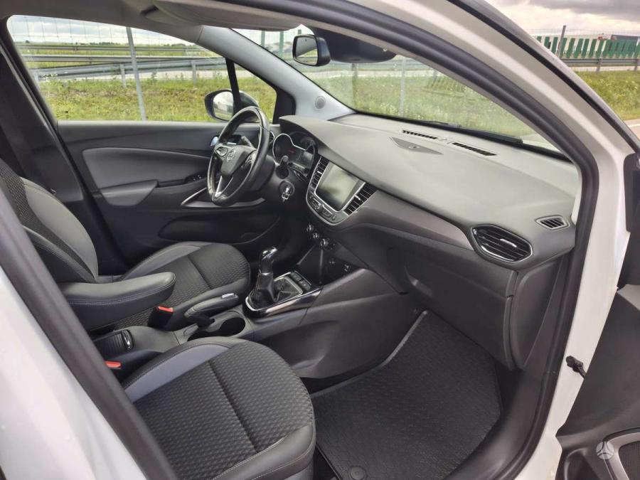 Balts Opel Crossland X 2017 Kauņa, ar dzinēja tilpumu 1.20 L un nobraukumu 72 tūkst. km par 7900 €, foto 18 vietnē AUTOMOTO.COM.LV