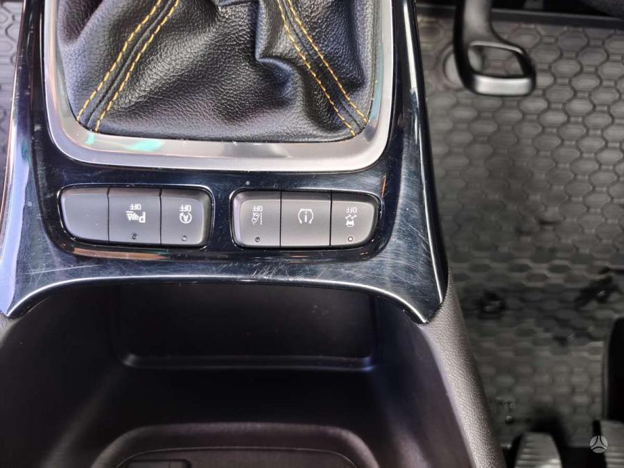 Balts Opel Crossland X 2017 Kauņa, ar dzinēja tilpumu 1.20 L un nobraukumu 72 tūkst. km par 7900 €, foto 23 vietnē AUTOMOTO.COM.LV