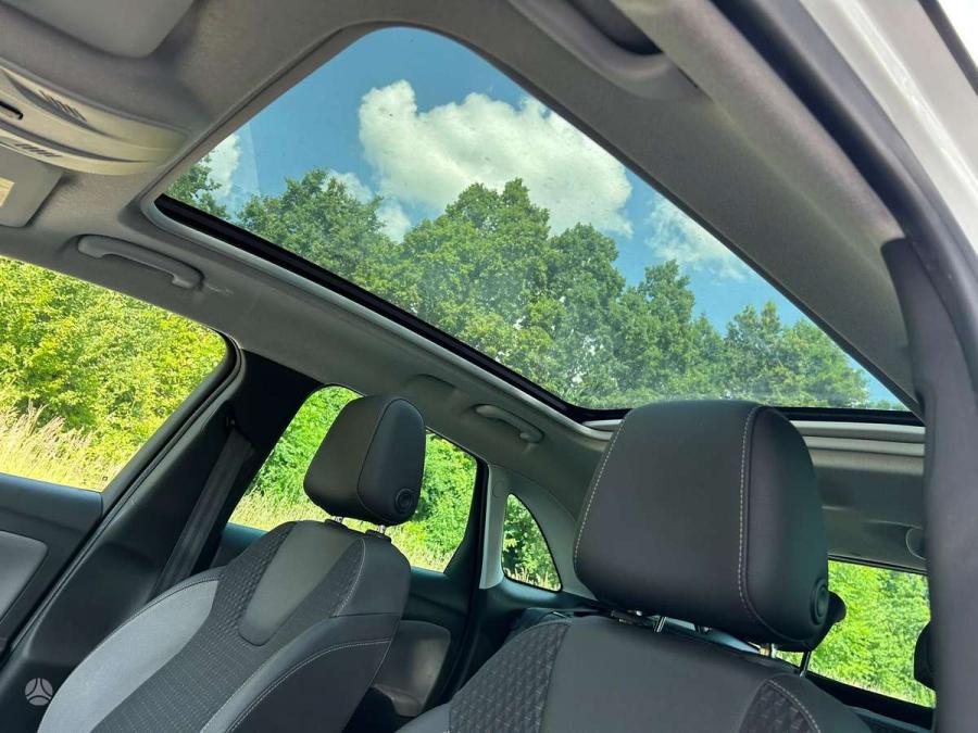 Balts Opel Crossland X 2017 Tauragė, ar dzinēja tilpumu 1.20 L un nobraukumu 96 tūkst. km par 8700 €, foto 11 vietnē AUTOMOTO.COM.LV