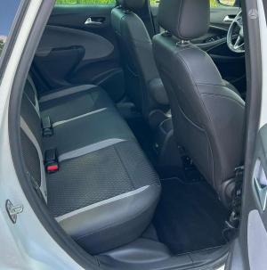 Balts Opel Crossland X 2017 Tauragė, ar dzinēja tilpumu 1.20 L un nobraukumu 96 tūkst. km par 8700 €, foto 14 vietnē AUTOMOTO.COM.LV