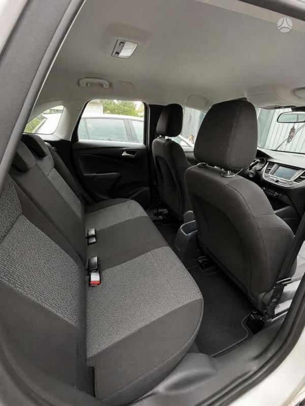 Balts Opel Crossland X 2018 Viļņa, ar dzinēja tilpumu 1.20 L un nobraukumu 143 tūkst. km par 8200 €, foto 6 vietnē AUTOMOTO.COM.LV