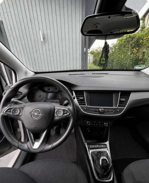 Balts Opel Crossland X 2018 Viļņa, ar dzinēja tilpumu 1.20 L un nobraukumu 143 tūkst. km par 8200 €, foto 8 vietnē AUTOMOTO.COM.LV