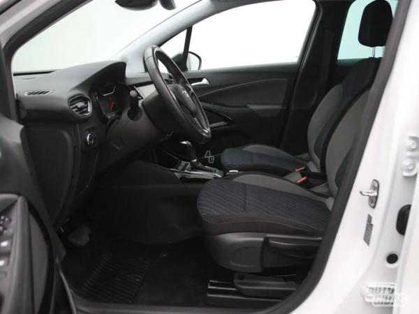 White Opel Crossland X 2019 in Vilnius, with an engine capacity of 1.20 L and mileage of 94 thousand km for 11199 €, photo 4 on AUTOMOTO.COM.LV