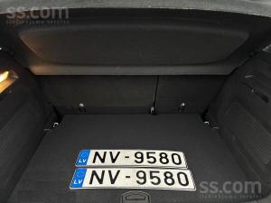 White Opel Crossland X 2019 in Riga, with an engine capacity of 1.50 L and mileage of 198 thousand km for 7950 €, photo 18 on AUTOMOTO.COM.LV
