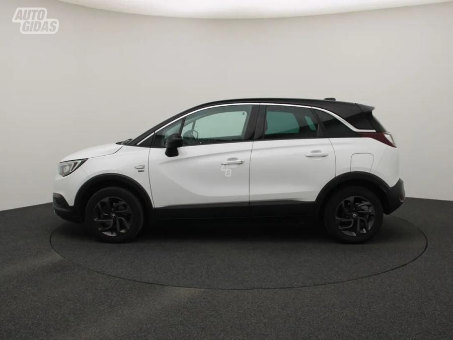 White Opel Crossland X 2019 in Vilnius, with an engine capacity of 1.20 L and mileage of 176 thousand km for 8699 €, photo 7 on AUTOMOTO.COM.LV
