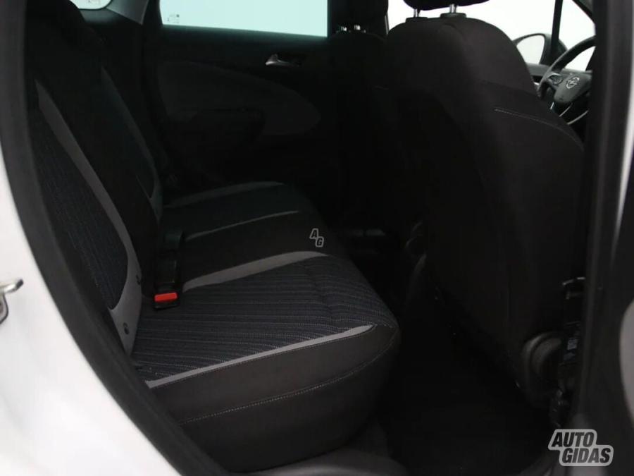 White Opel Crossland X 2019 in Vilnius, with an engine capacity of 1.20 L and mileage of 176 thousand km for 8699 €, photo 16 on AUTOMOTO.COM.LV