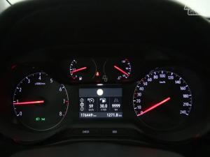 White Opel Crossland X 2019 in Vilnius, with an engine capacity of 1.20 L and mileage of 176 thousand km for 8699 €, photo 20 on AUTOMOTO.COM.LV