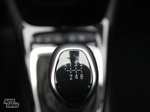 White Opel Crossland X 2019 in Vilnius, with an engine capacity of 1.20 L and mileage of 176 thousand km for 8699 €, photo 31 on AUTOMOTO.COM.LV