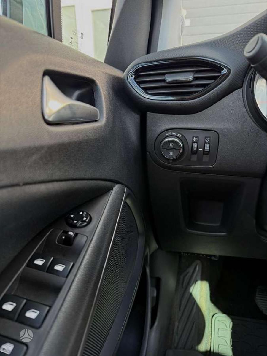 Белый Опель Crossland X 2019 в Каунас, объемом двигателя 1.20 л и пробегом 128 тыс. км за 9800 €, фото 17 на AUTOMOTO.COM.LV