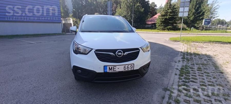 Белый Опель Crossland X 2019 в Рига, объемом двигателя 1.20 л и пробегом 89 тыс. км за 10900 €, фото 1 на AUTOMOTO.COM.LV