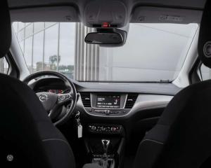 Белый Опель Crossland X 2019 в Каунас, объемом двигателя 1.20 л и пробегом 128 тыс. км за 9800 €, фото 18 на AUTOMOTO.COM.LV