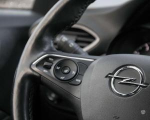 Белый Опель Crossland X 2019 в Каунас, объемом двигателя 1.20 л и пробегом 128 тыс. км за 9800 €, фото 22 на AUTOMOTO.COM.LV